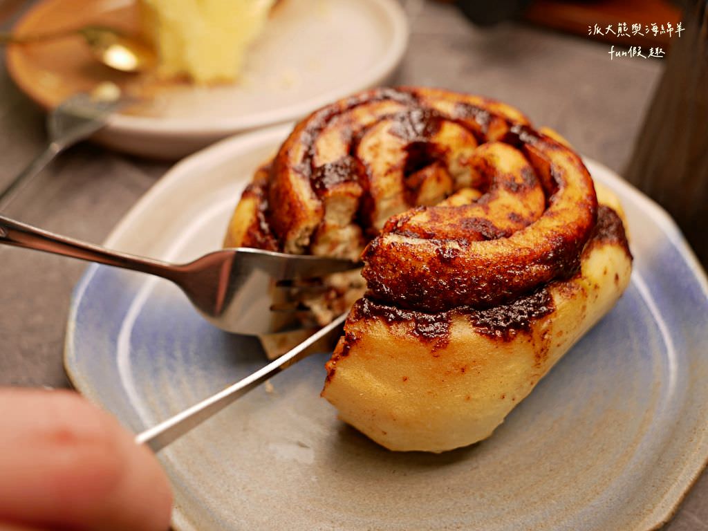 2025 Sundawn Coffee Roaster︱氣氛絕佳&咖啡與甜點表現都是無可挑剔的草屯優質咖啡廳～ - 派大熊與海綿羊fun假趣～